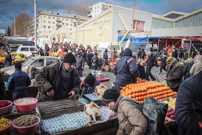 Old Town and Beyond: a Tbilisi Silk Road Feast With Culinary Backstreets - Uncovering the Citys Architectural Gems