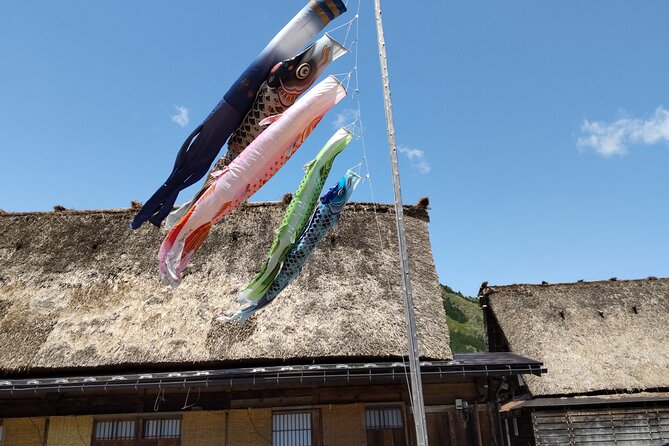 [One-Day Bus Tour Departing From Kanazawa Station] Shirakawa-Go/Takayama Tour Platinum Route Bus Tour - Guided Commentary and Informative Journey