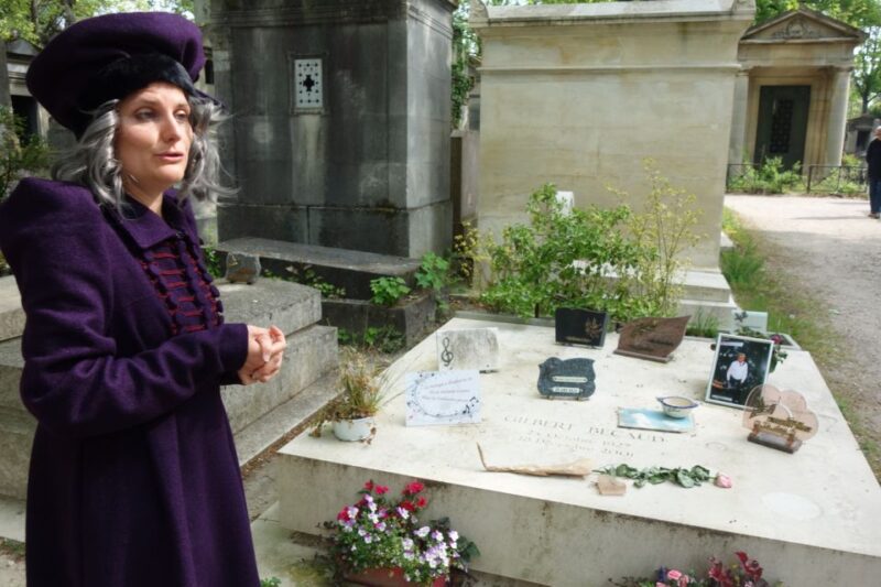 Paris: Père Lachaise Cemetery Guided by the Great Sibylle - Exploring the Crematorium and Columbarium