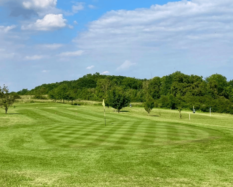 Paris/Pontoise: Golf De L'hermitage Green Fee - Accessibility and Restrictions