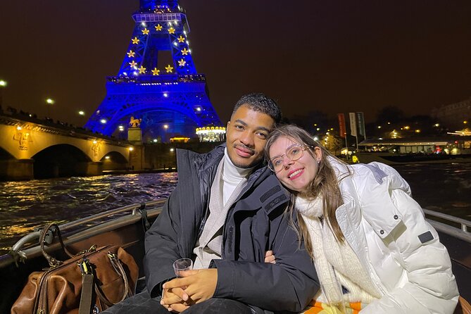 Paris Seine River Private or Shared Boat Tour - Enjoying the Onboard Hospitality