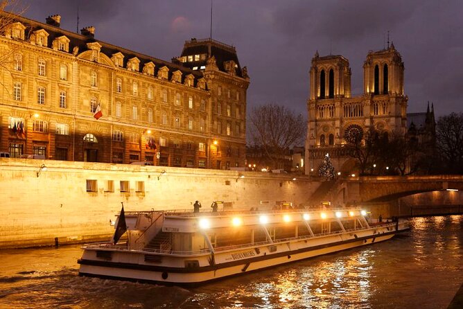 Paris Sightseeing Cruise With Champagne by Bateaux Mouches - Customer Feedback and Ratings