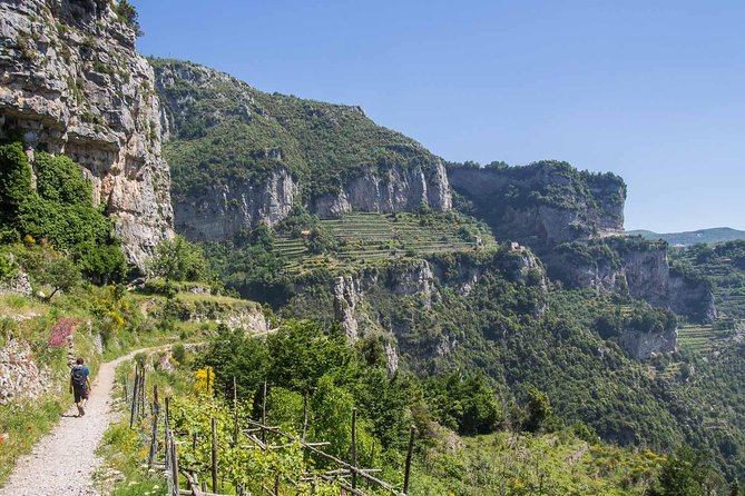 Path of the Gods With Enzo - Along the Amalfi Coast - Enzos Expertise as a Geologist