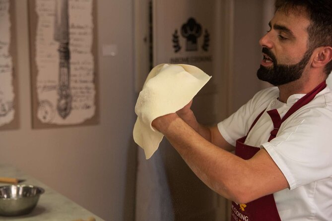 Pizza and Gelato Making Class in Rome Review - Preparing the Pizza