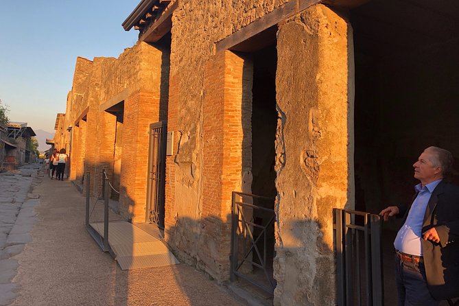 Pompei Guided Tour at Sunset - Meet Your Knowledgeable Guides