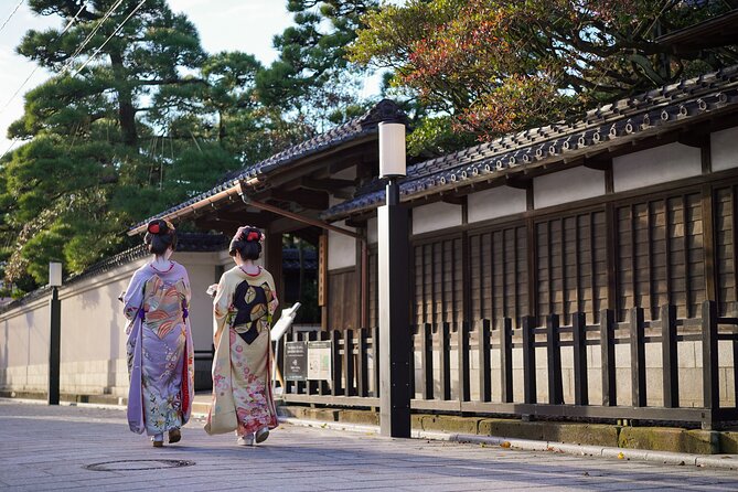Port Pick-Up: Niigata Private Tour Licensed Guide＆ Vehicle - Pickup and Meeting Details