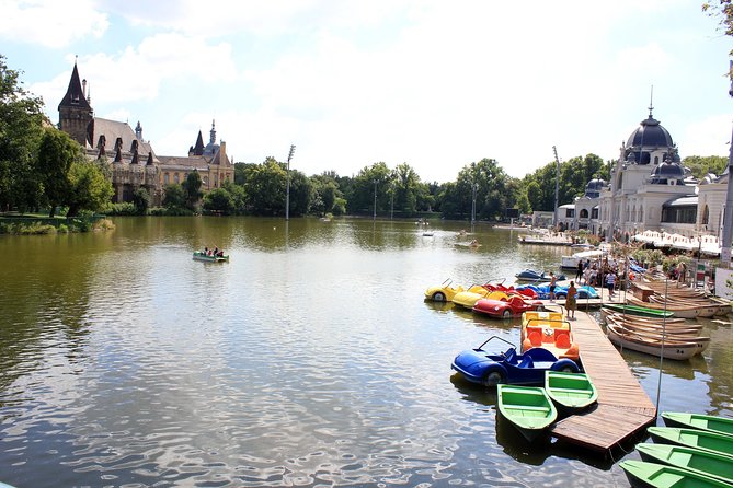 Private Budapest All in One Walking Tour With Strudel Stop - Pricing and Availability
