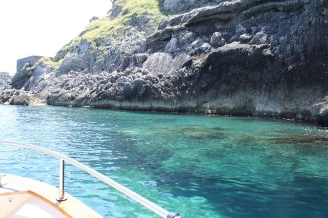 Private Capri Luxury Boat Experience: Cruise, Swim & Sunbathe - Lunch and Dining Options