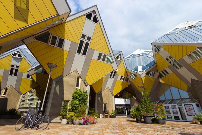Private Day Tour: Rotterdam and The Hague. English or Spanish - The Hague Highlights