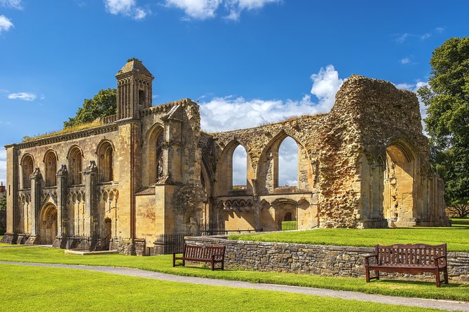 Private Day Tour to Stonehenge and Glastonbury - Meeting and Pickup Details