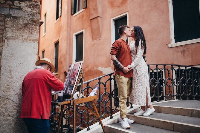 Private Gondola Ride and Photo Session in Venice. - Ideal for Special Occasions