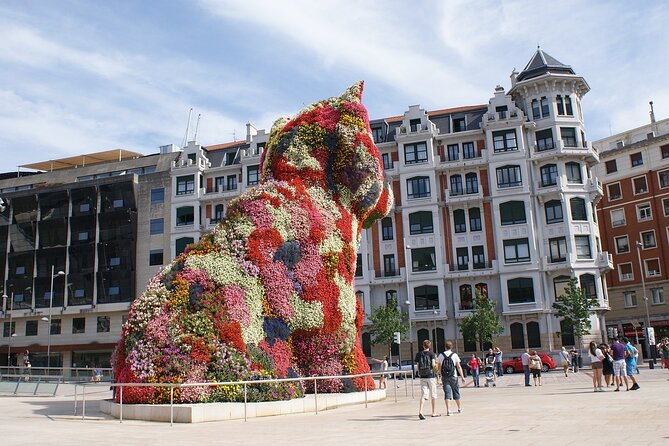 Private Guggenheim Museum Bilbao Tour With Official Guide - Architectural Marvels