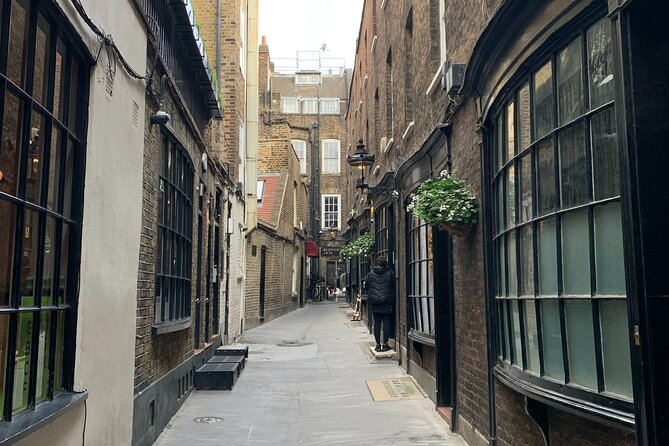 Private Guided Tour of Harry Potter Locations - English/ Italian - Accessibility Features
