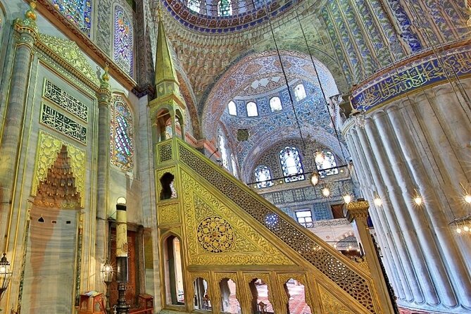 Private Hagia Sophia Sultanahmet Blue Mosque Cistern Bazaar Tour - Taking in the Serene Beauty of the Sultanahmet Blue Mosque