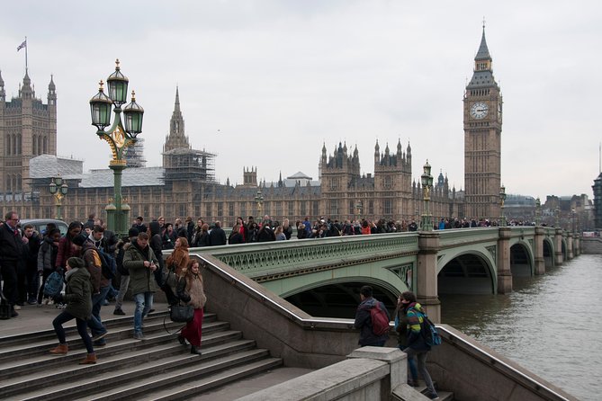 Private London Departure Transfer - Hotel / Accommodation to Airport - Vehicle and Capacity Information