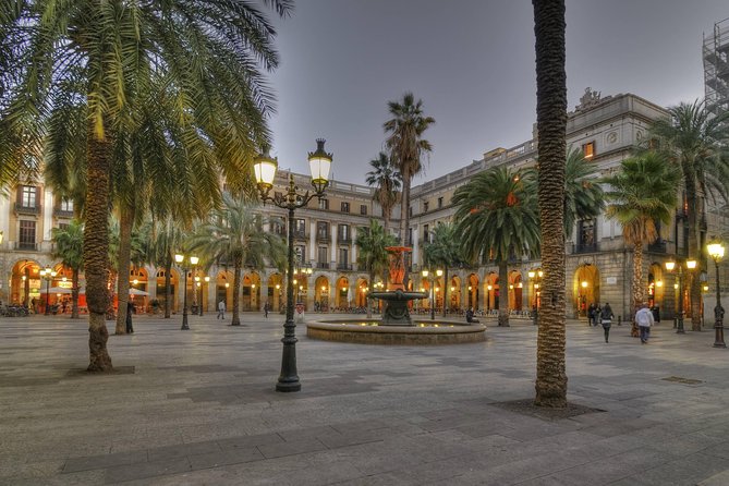 Private Tapas Walking Tour in Barcelona Old Town and Flamenco Show - Meeting Point and Logistics