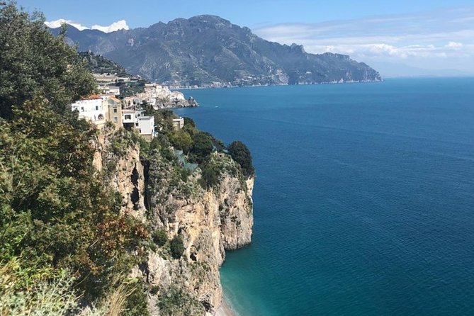 Private Transfer From Naples to Positano or Viceversa Including 2 Hrs Stop in Pompeii - Professional Guide for Pompeii Ruins