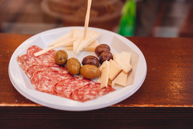 Private Venice Street Food Tour With a Sommelier - Savoring Seafood From the Fish Market