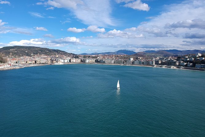 San Sebastian Private Sailing at La Concha Beach & Pasai Donibane - Accessibility and Participation Details