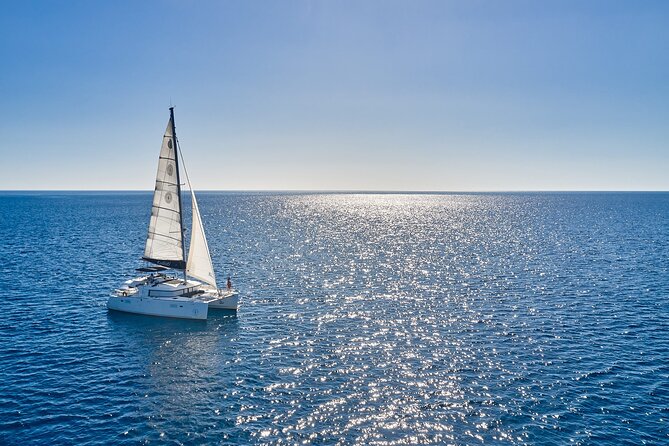 Santorini Oia: Caldera Private Day Cruise With BBQ & Drinks - Cuisine and Beverages