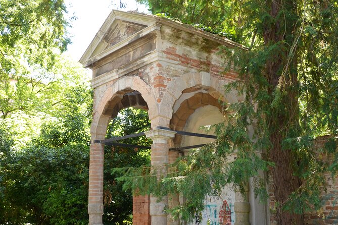 Secret Gardens of Venice Walking Tour - Delving Into Venetian History