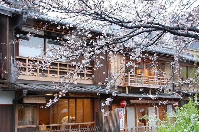 Shared Departure Transfer : Kyoto City to Kansai International Airport - Pickup and Drop-off Details