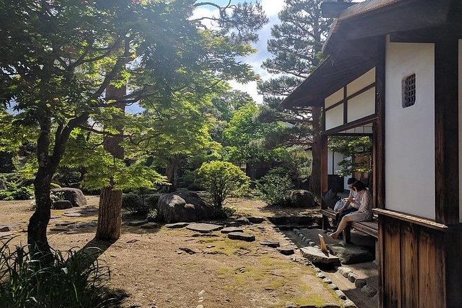 Shirakawa-Go and Hida-Takayama Private Day Trip From Nagoya - Discovering the Traditional Crafts of Hida-Takayama