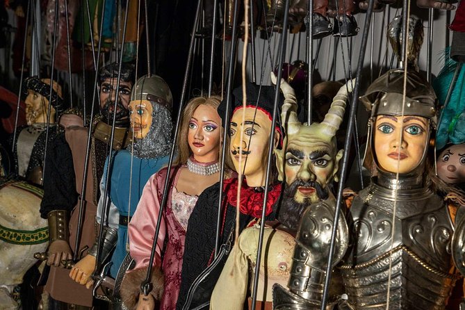 Sicilian Puppets in Syracuse: Show With Behind-The-Scenes Visit - Meeting and Accessibility