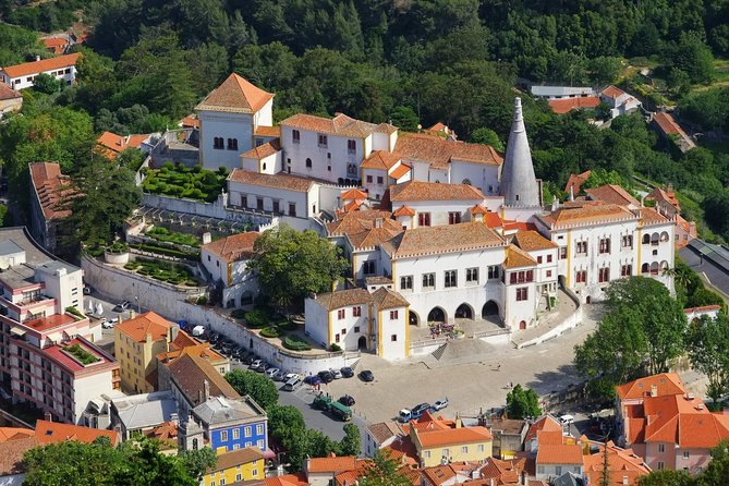 Sintra and Cascais Tour Review: A Memorable Experience - Discovering Quinta Da Regaleira
