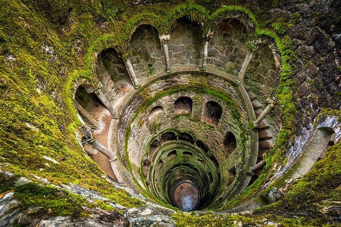 Sintra, Cabo Da Roca and the Coast - PRIVATE Half Day From Lisbon Like a Local - Wandering the Streets of Cascais