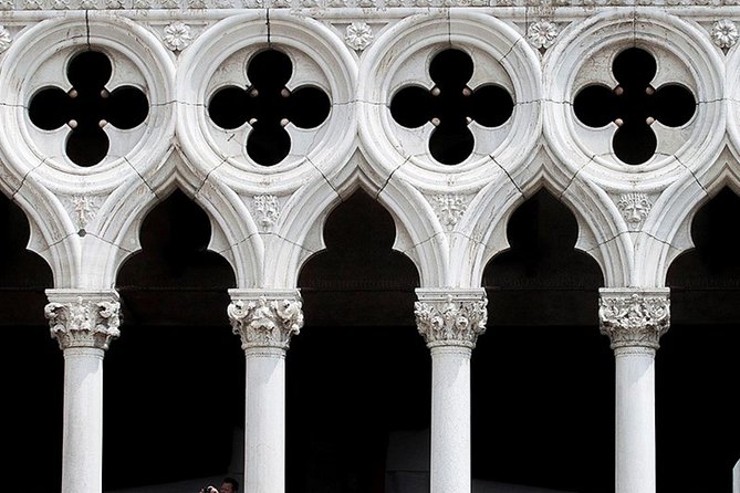 Skip the Line: Doges Palace Guided Tour in Venice - Accessibility Features