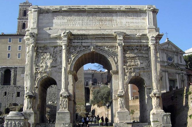 Small Group Colosseum Tour Review - Meeting Point and Pickup Information