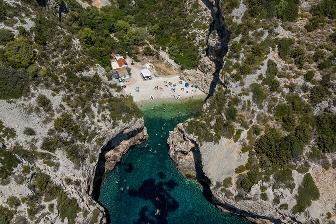 Split or Trogir: Blue Cave, Vis, and Hvar Speedboat Day Tour - Meeting Points and Accessibility