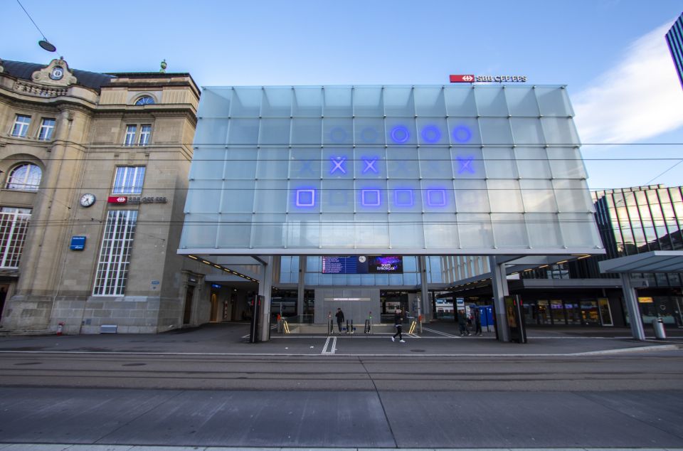 St. Gallen: Express Walk With a Local in 60 Minutes - Local Culture and History