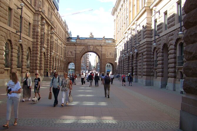 Stockholm- A Beauty On The Water: Old Town Walking Tour and Boat Trip Combined - Boat Tour on Djurgårdsbrunn Canal