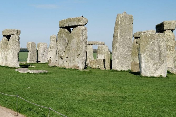 Stonehenge & Bath Private Day Tour From London - Strolling Through Baths Charm