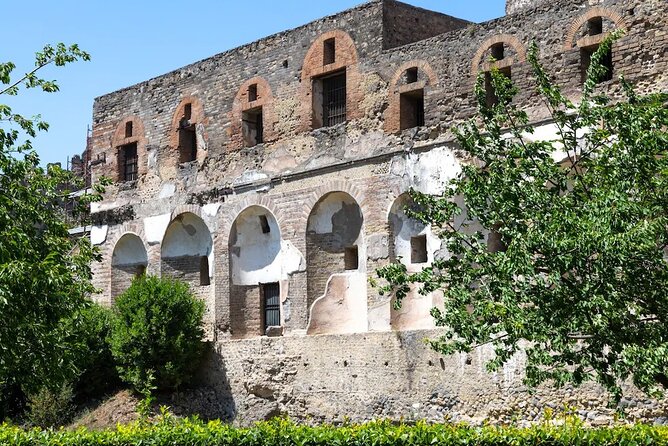 Stories of Pompeii: Small Group Tour With Archeology Expert Guide - The Importance of Small-Group Tours