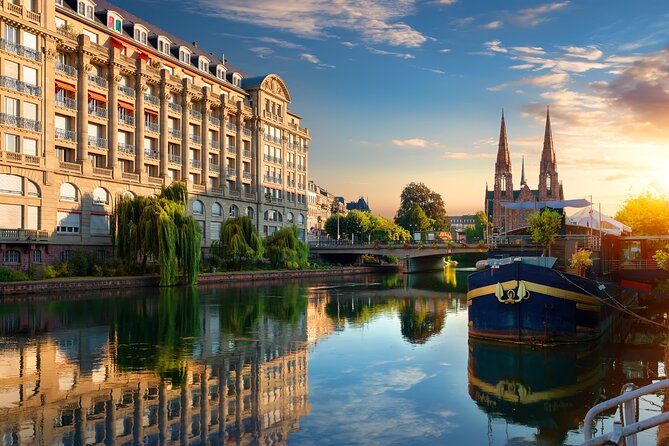 Strasbourg Scavenger Hunt and Highlights Self-Guided Tour - Using the World City Trail App for Navigation