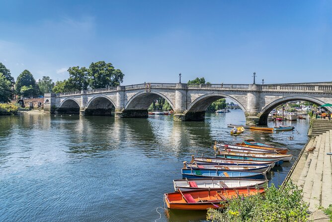 Ted Lasso Filming Locations in Richmond: Private Black Cab Tour - Transportation Details and Comfort