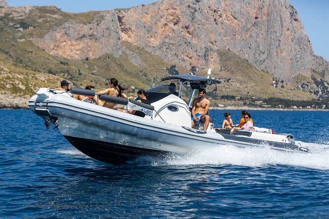 The White Lotus Private Boat Tour Taormina and Giardini Naoxos - Meeting and Pickup Details