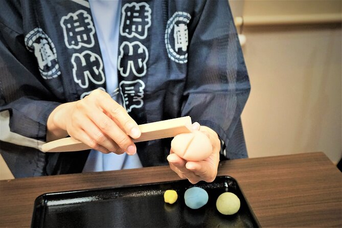 Tokyo 6 H Private Guided Tour & Japanese Sweets Making Experience - Transportation Details