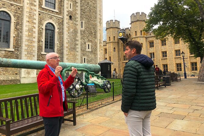 Tower of London: Opening Ceremony & Early Crown Jewels Access - Guided Tour Highlights: From Beefeaters to Bloody Tower