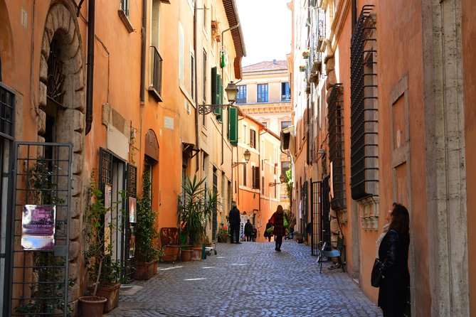 Trastevere and Rome Jewish Ghetto Small Group Walking Tour - Romulus and Remus: Romes Founding Myth