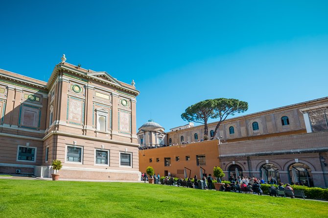 Vatican VIP Early Entrance 7:00 Am - Accessibility and Dress Code Considerations