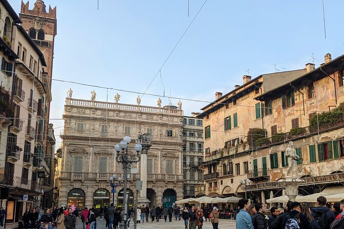 Verona Full-Day Tour From Lake Garda - Tour Guide and Commentary