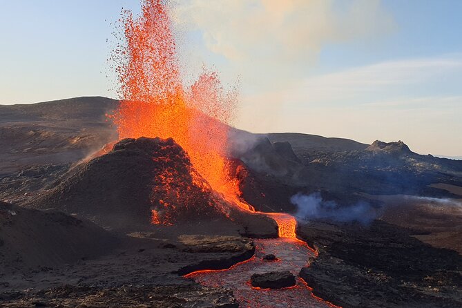 Volcano Hike and Grindavík Visit From Reykjavik - Challenges and Customer Service
