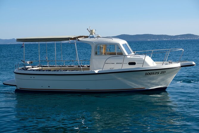 Zadar Boat Tour to Nearby Islands Review - Tour Capacity and Accessibility