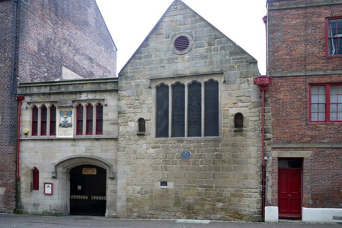 1-Hour and a Half Walking Guided Tour in Medieval Newcastle - Customer Ratings and Feedback