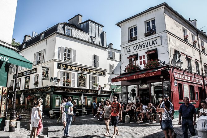 #1 Montmartre & Sacre Coeur | Satisfaction Guaranteed | 12ppl Max - Tour Guide and Experience