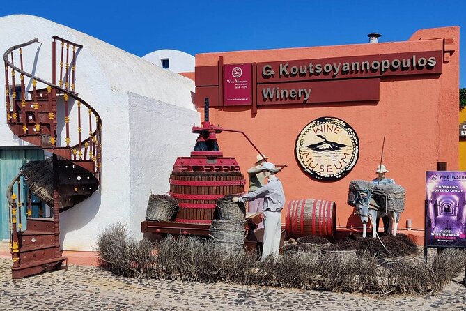 5 Hours Santorini Sightseeing Roundtrip - Discovering Pyrgos: The Picturesque Medieval Village